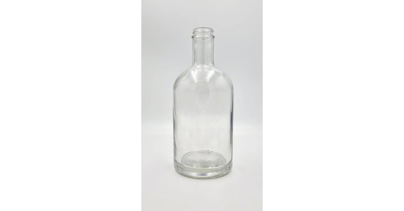 700 ml OSLO (GPI 400/33) - Pálinkáspalackok